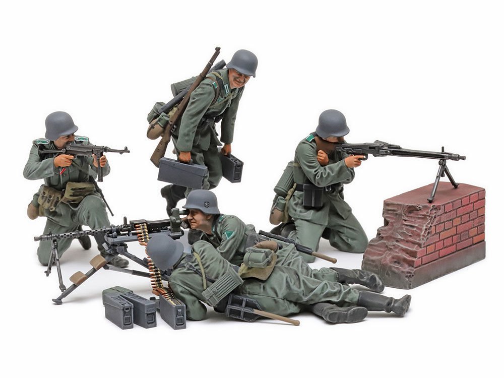 1/35 Ölçekler GERMAN MACHINE GUN TEAM (MID-WWII) TAMIYA